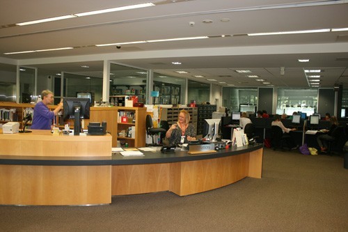 David Mann Library (Building 1) at LaTrobe Albury-Wodonga – StudentVIP
